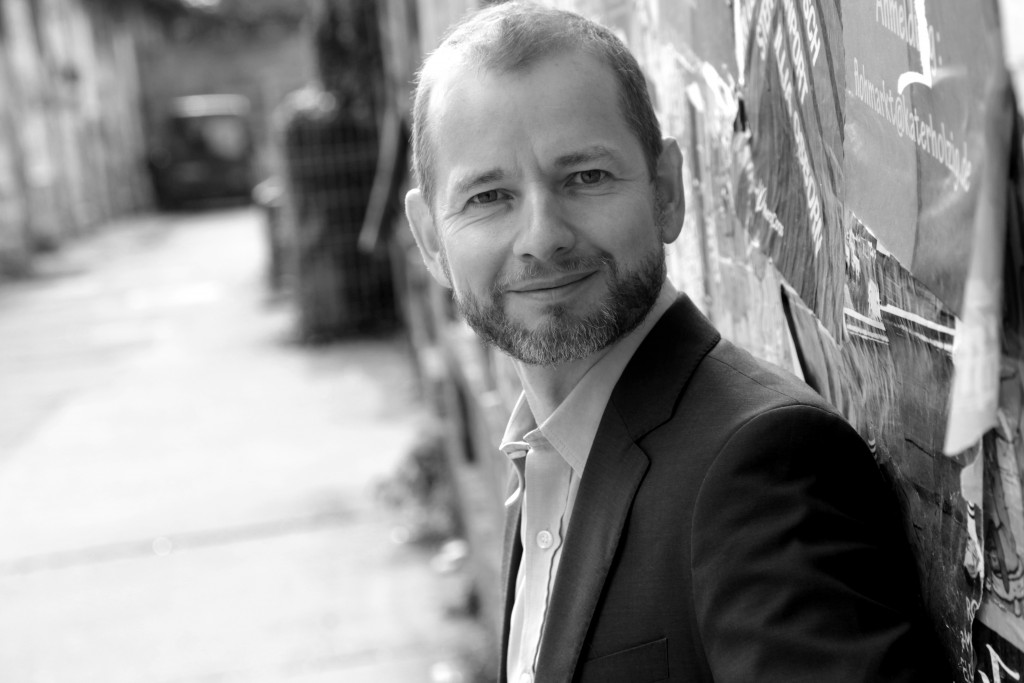 Biografie | Michael Beyer Director